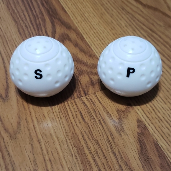Kitchen | Golf Ball Salt And Pepper Shakers New | Poshmark